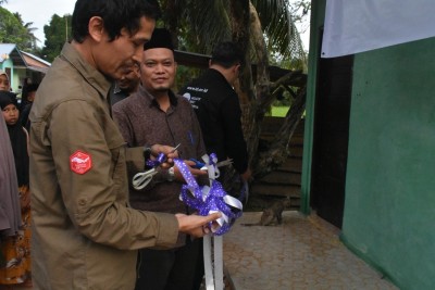 PT PLN UIP Sumbagteng dan Laznas IZI Riau Resmikan Tempat Wudhu dan Toilet TPQ Al-Hidayah ...